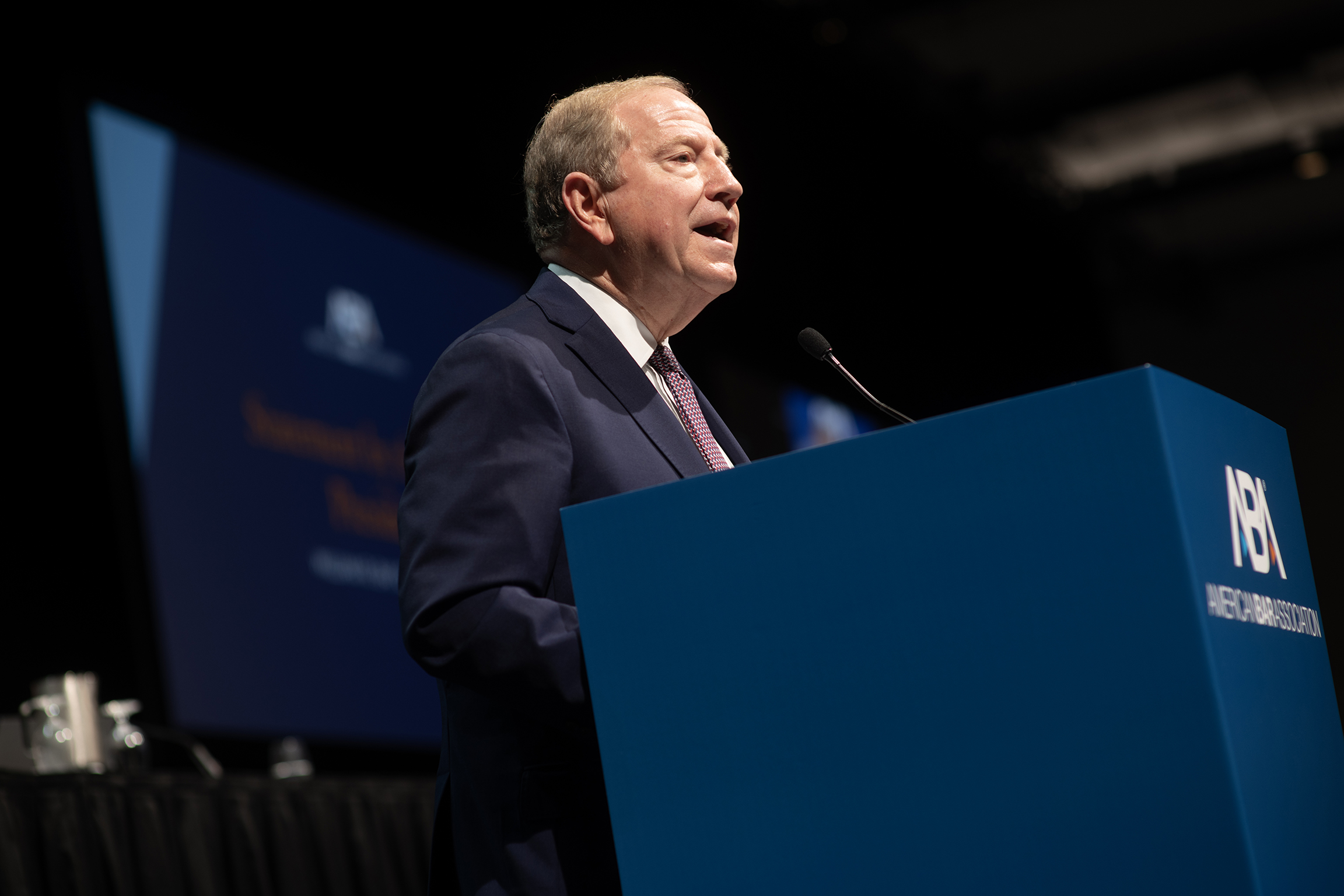 ABA President Bill Bay urges lawyers to defend American principles