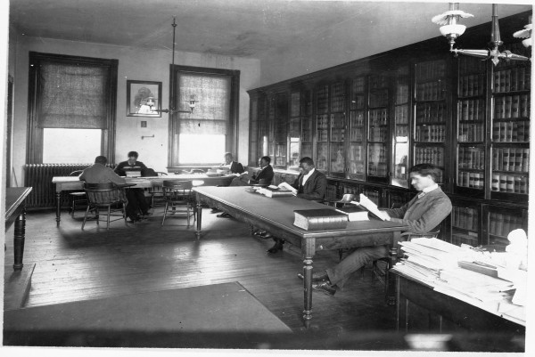 AALS shows and tells its 125-year history in coffee table book